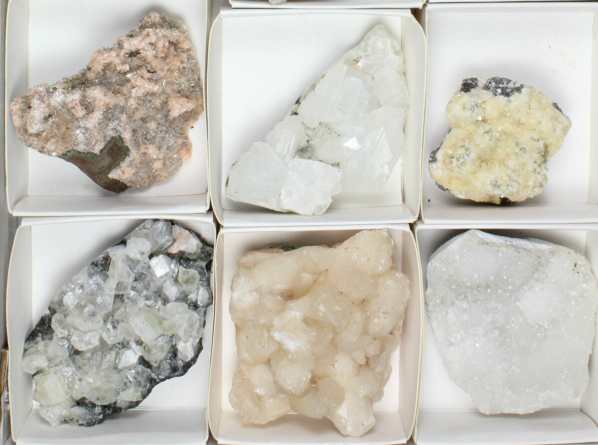 Mixed Indian Mineral & Crystal Flat - 12 Pieces For Sale (#95611 ...
