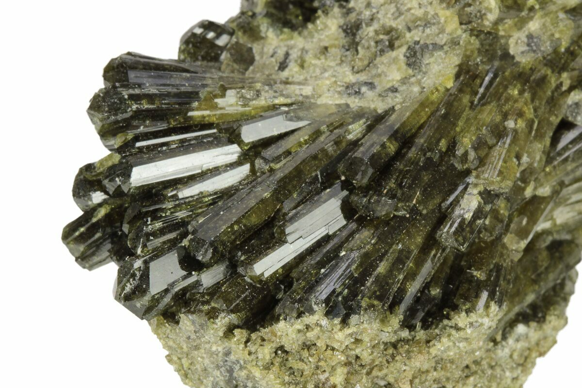 1.6" Lustrous Epidote Crystal Cluster - Peru (#220840) For Sale ...