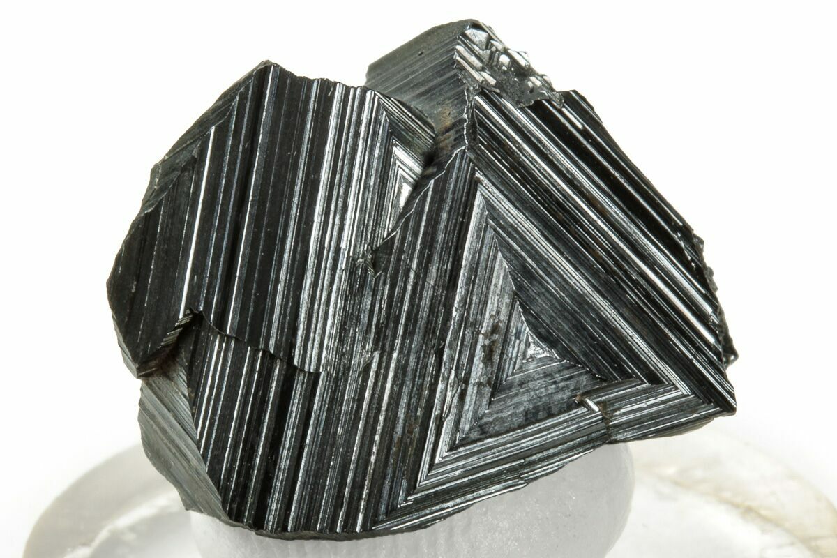 .74" Striated Octahedral Magnetite Crystal - Utah (#333967) For Sale ...